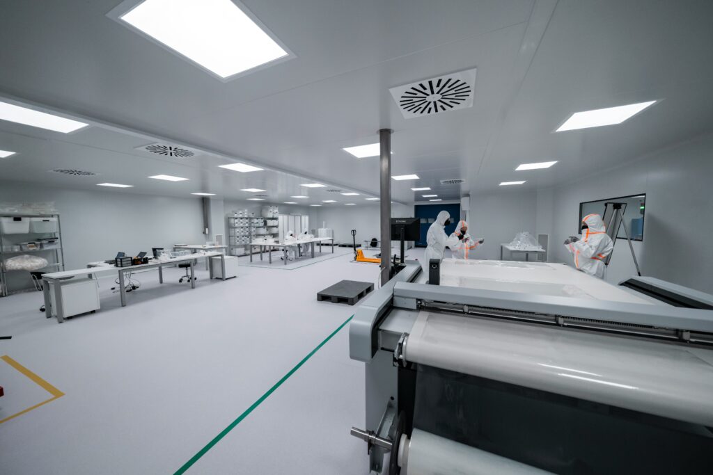 Aluminum in Cleanrooms | Sterile Safety Standards GLEICH